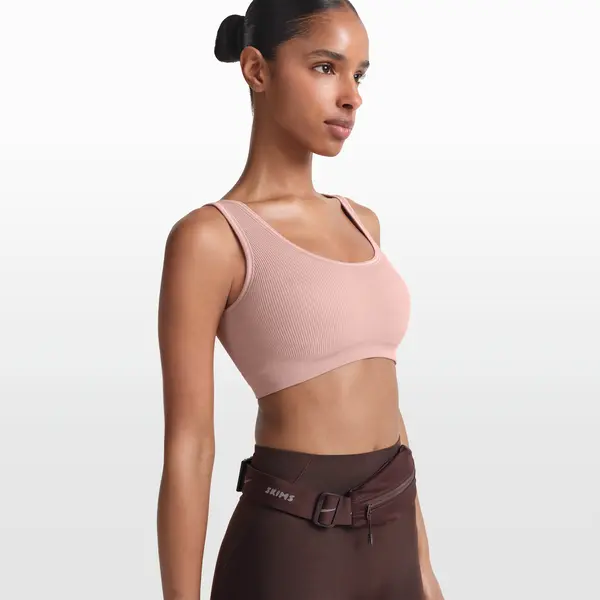 Nike Skims Ribbed Seamless Scoop Bra - Pink