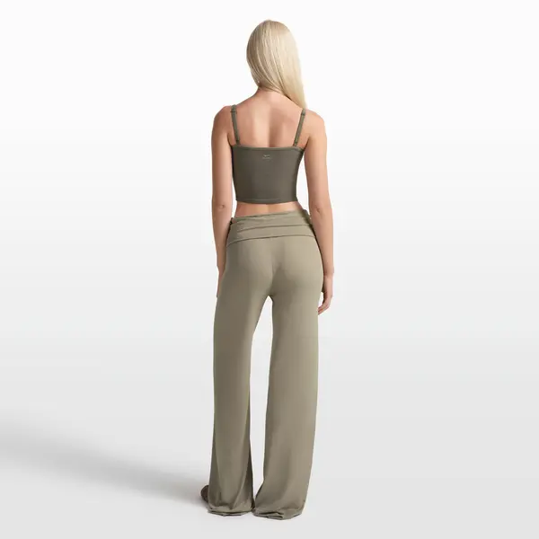 Nike Skims Ribbed Seamless Cami Tank Top - Brown