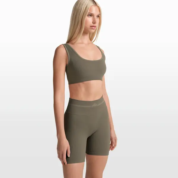 Nike Skims Ribbed Seamless 5" Shorts