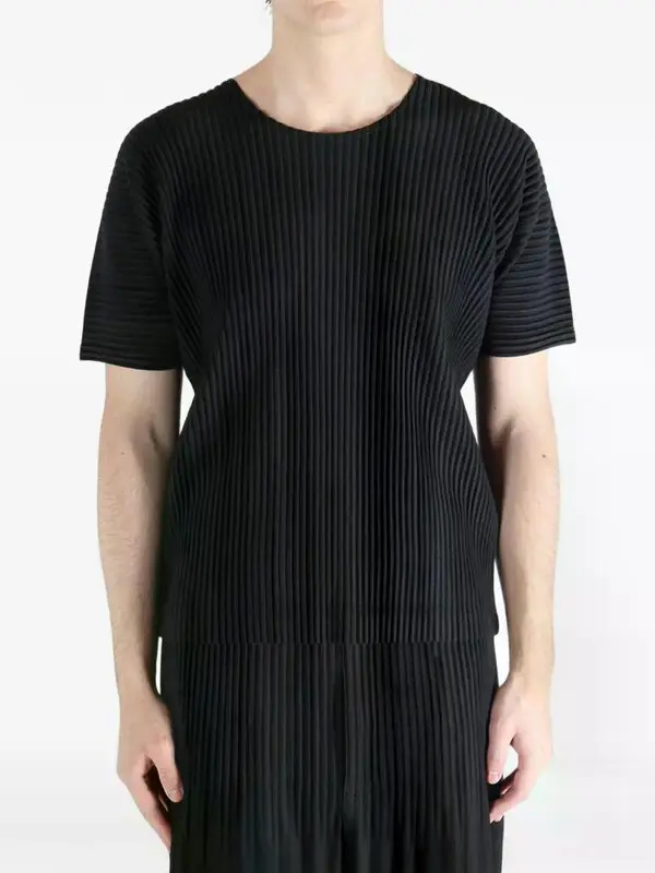 Issey Miyake Pleated T-shirt - Black