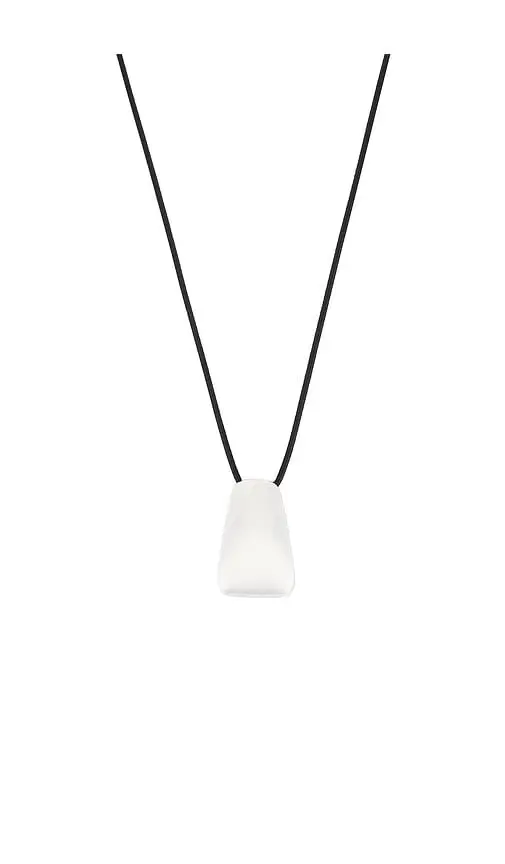 LOVERS AND FRIENDS Soya Necklace