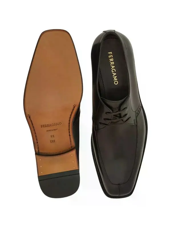 FERRAGAMO Calfskin Derby Shoe With Squared Toe And Broguing - Brown