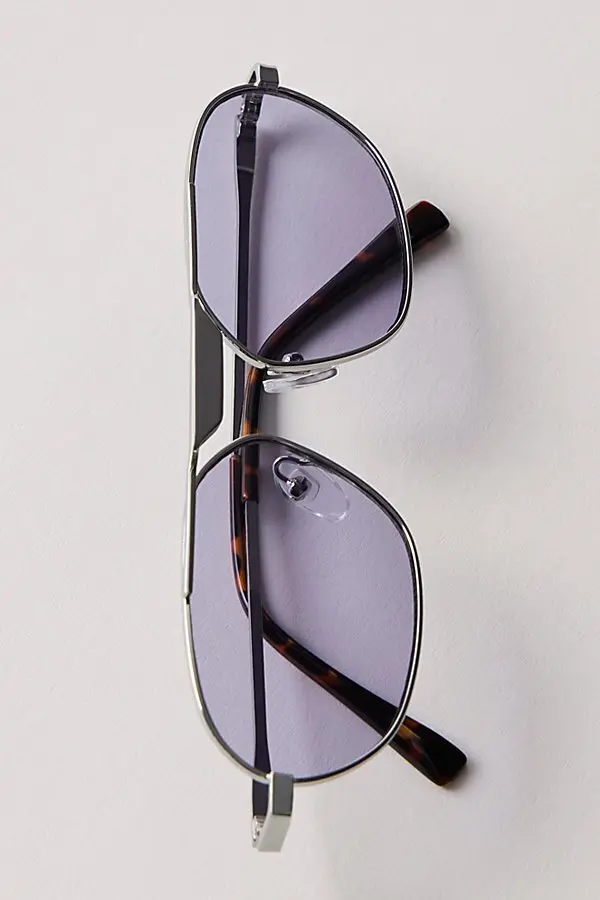 Free People Tavi Aviator Sunglasses - Silver/grape Soda