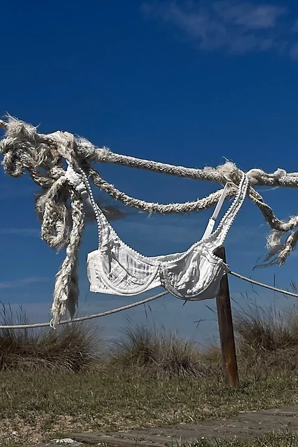 Free People Flirty Frill Underwire Bra - Clean Ivory