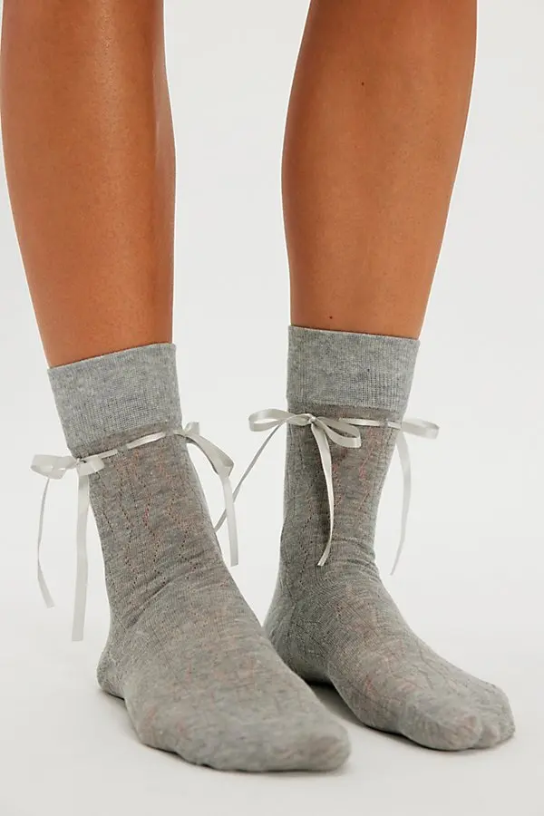 HIGH HEEL JUNGLE Bella Satin Bow Socks - Grey