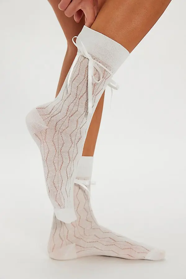HIGH HEEL JUNGLE Bella Satin Bow Socks - White