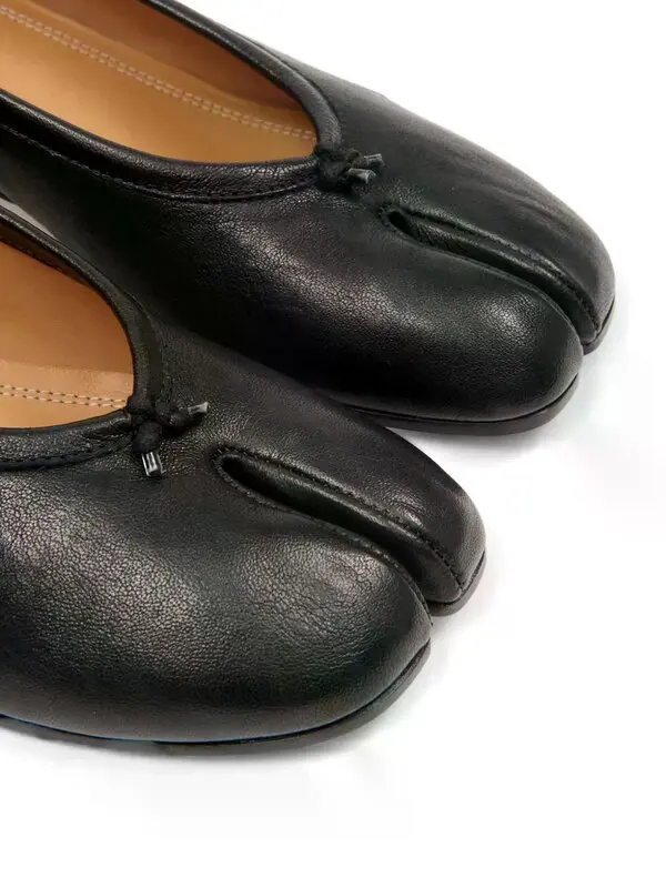 MAISON MARGIELA Tabi Leather Block Heel Pumps - Black