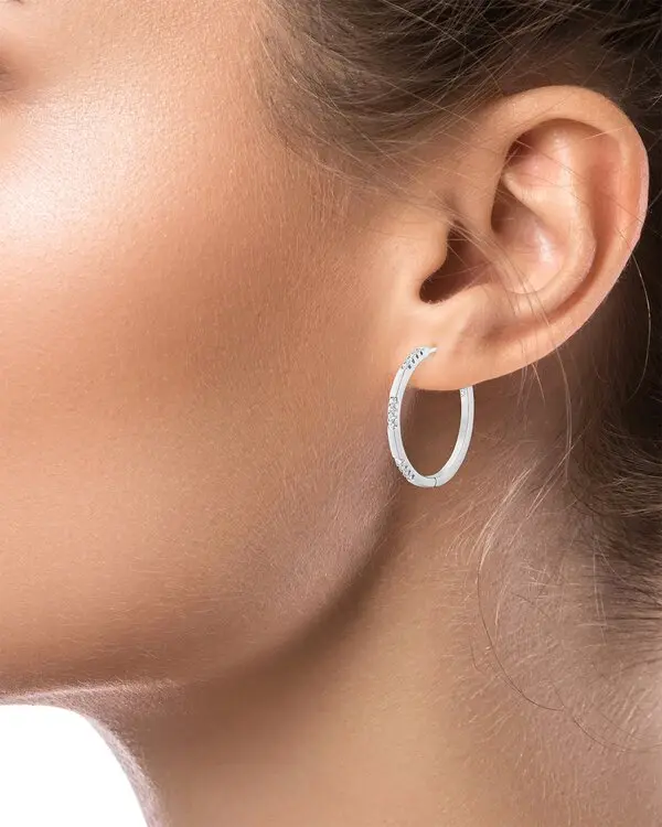 KENNETH JAY LANE Pave Station Oval Hoop Earrings - Silver