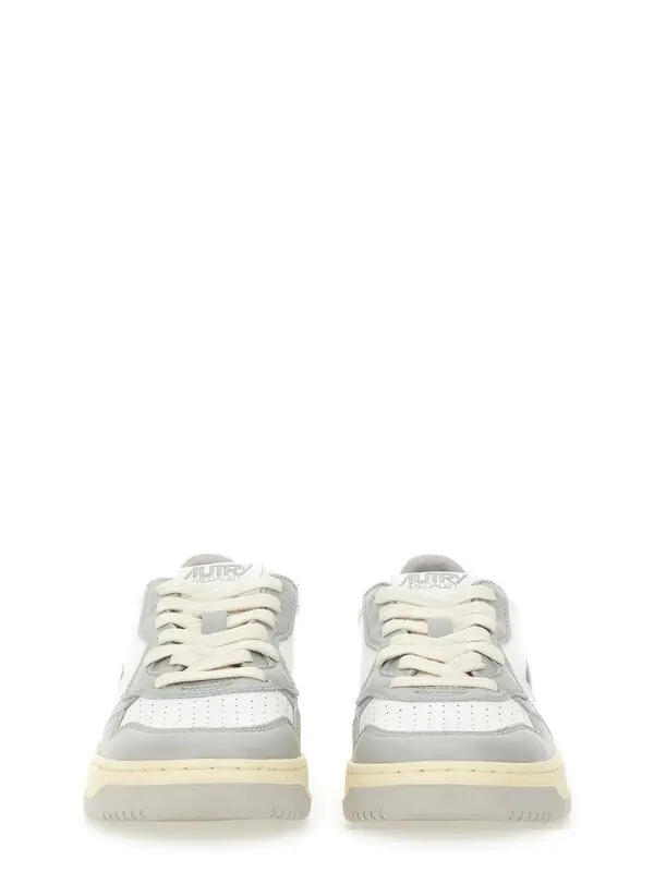 AUTRY Medalist Low Top Sneakers - White