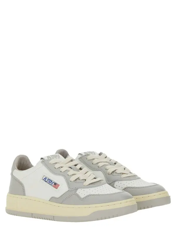 AUTRY Medalist Low Top Sneakers - White