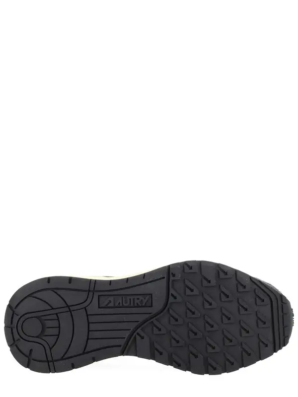 AUTRY Reelwind Low Top Sneaker - Black