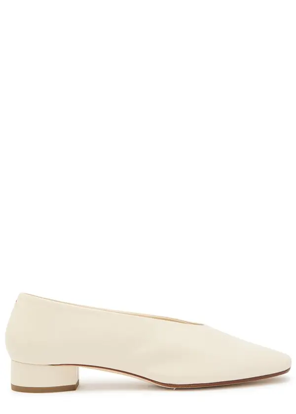 AeydĒ Delia 20 Leather Pumps - Cream