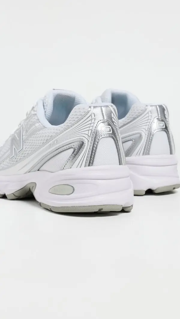 NEW BALANCE 740 Sneakers - White/grey