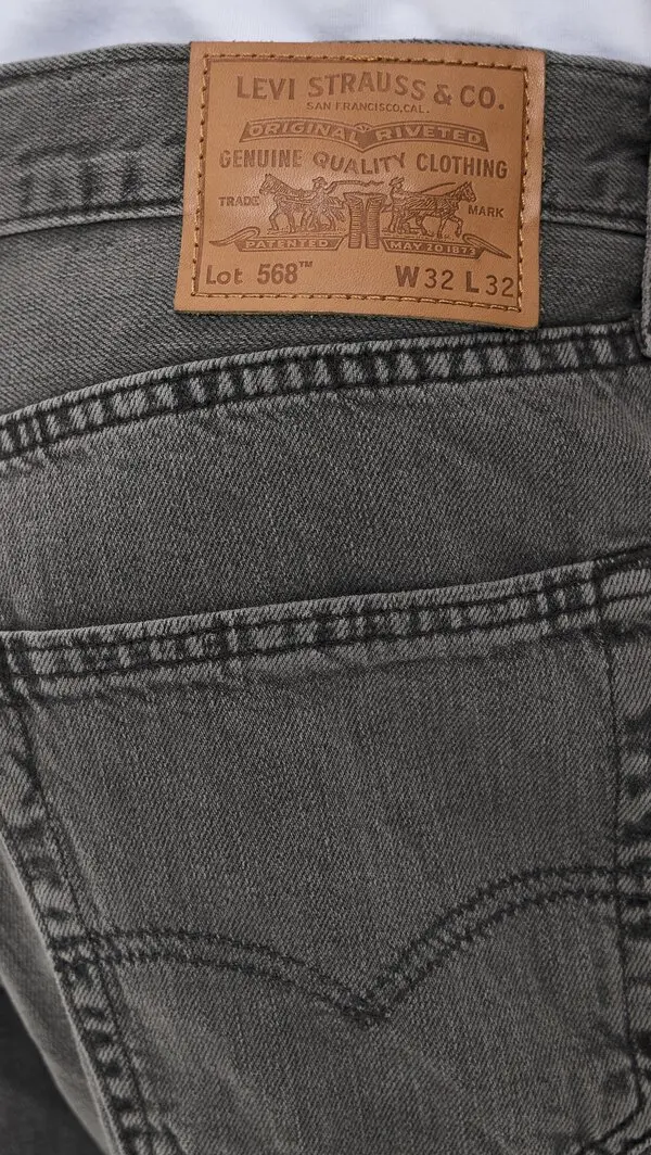 LEVI'S 568 Loose Straight Jeans