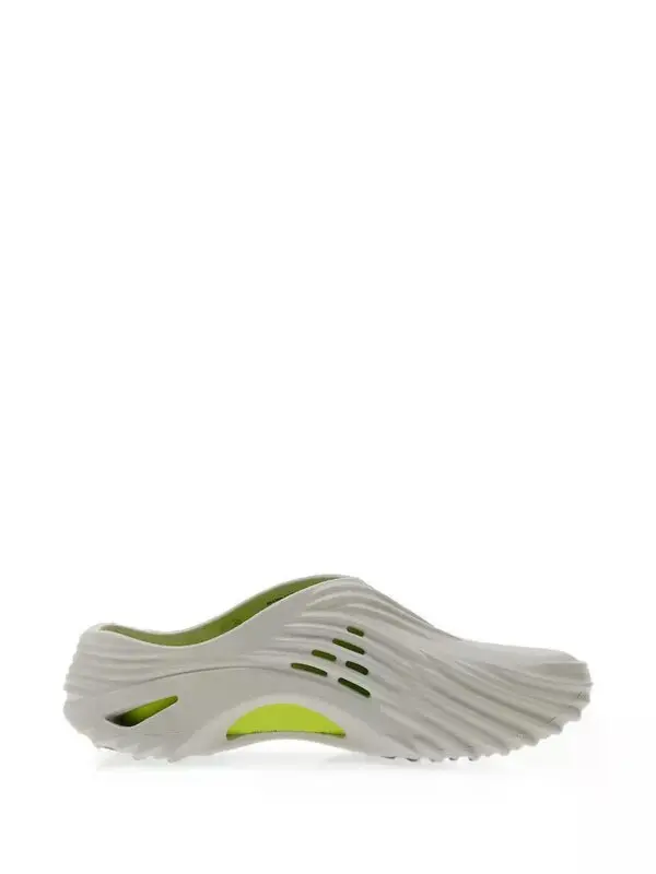 CROCS Echo Wave Mules - Grey