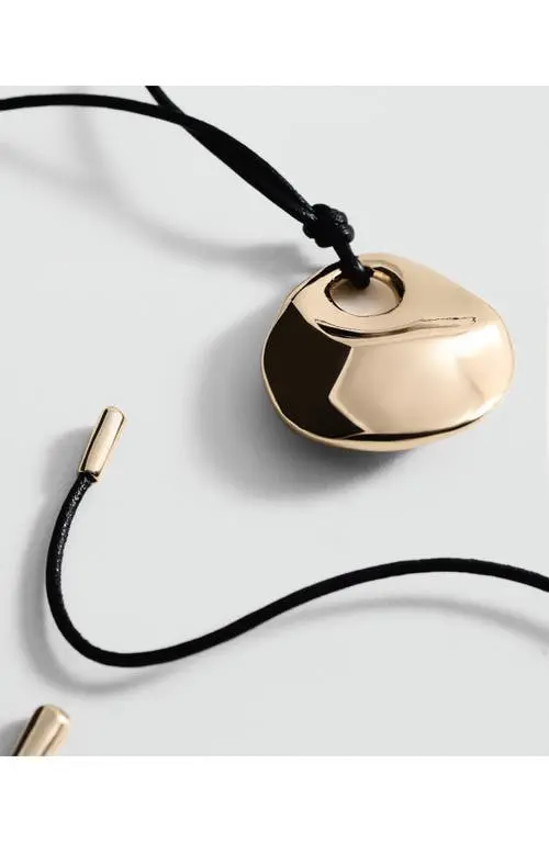 Mango Metal Pendant Necklace