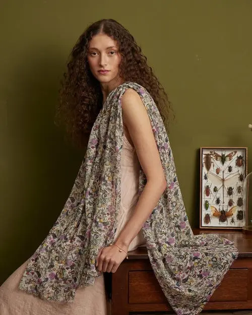 FABLE ENGLAND Floral Engravings Lightweight Scarf - Ivory