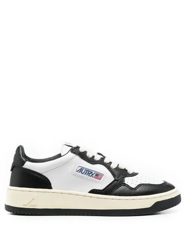 AUTRY Medialist Low Leather Sneakers - Black