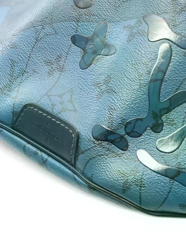 LOUIS VUITTON Discovery Monogram Aqua Garden Belt Bag - Blue