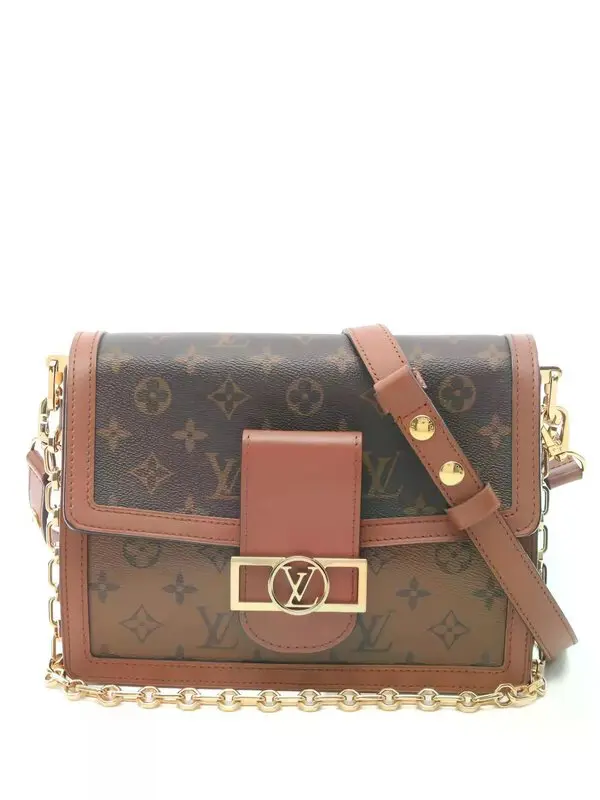 LOUIS VUITTON 2021s Mm Dauphine Monogram Shoulder Bag
