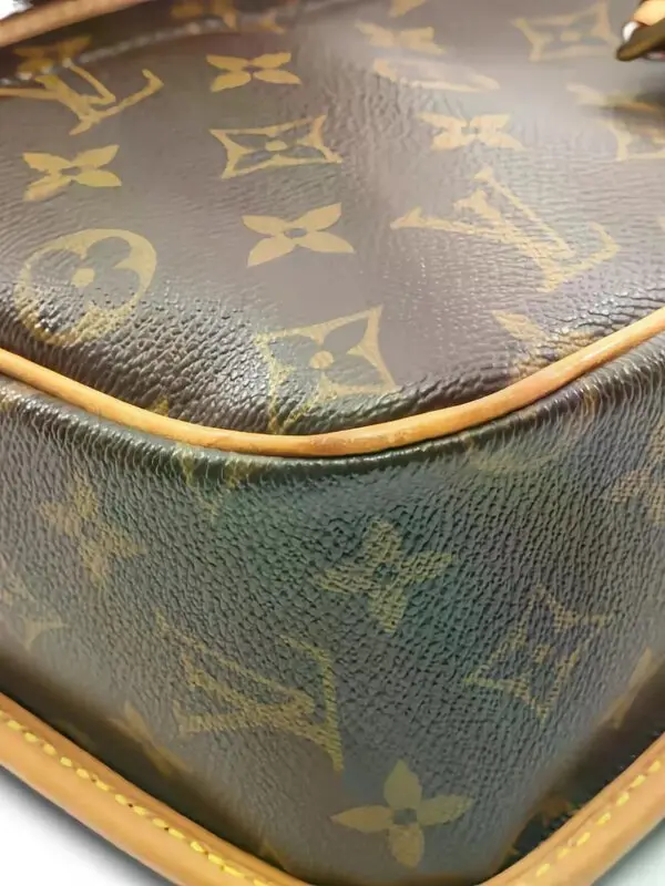LOUIS VUITTON 2005 Sologne Monogram Crossbody Bag