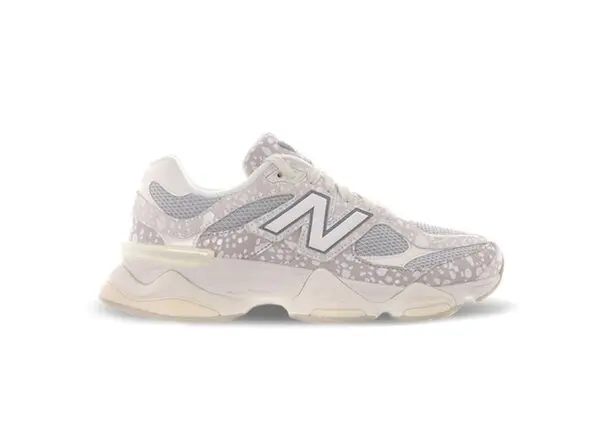 NEW BALANCE 9060in Sneakers