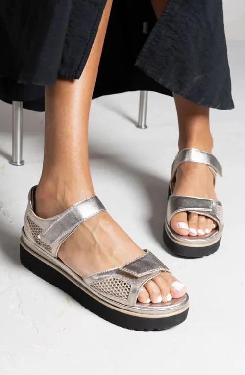 L'AMOUR DES PIEDS Ankle Strap Sandal