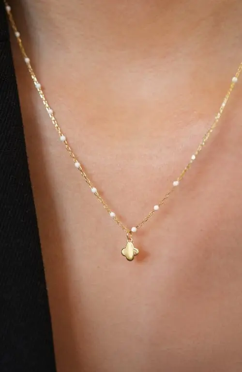 Argento Vivo Clover Pendant Necklace