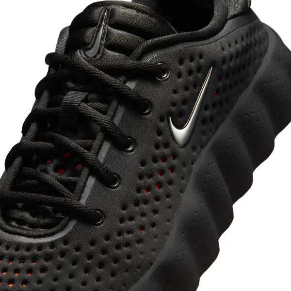 Nike Mind 002 Sneakers