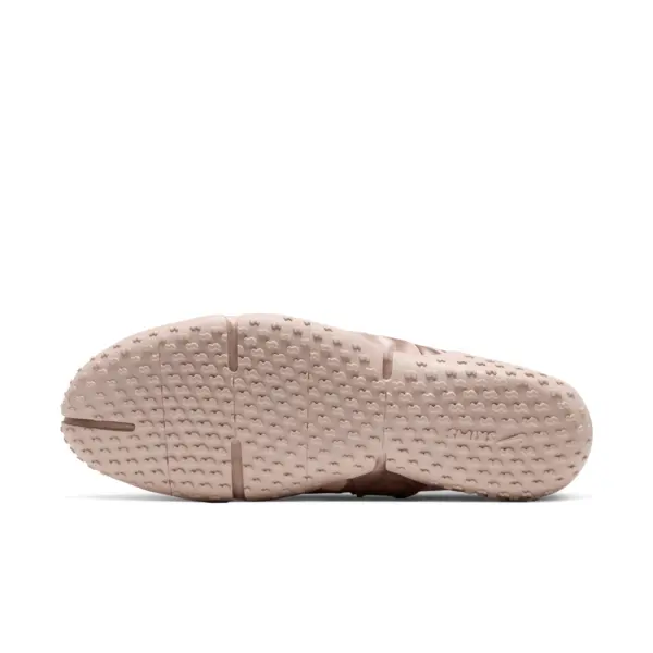 Nike X Skims Rift Satin Sneakers - Pink