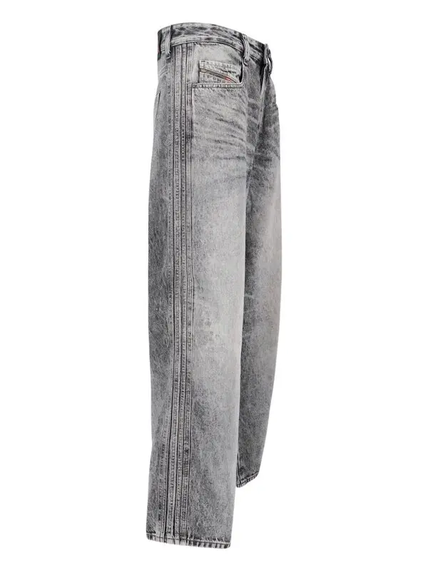 DIESEL® Baggy '02' Jeans