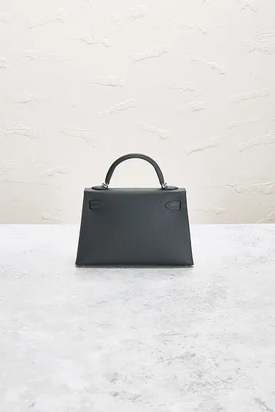 Hermès Epsom Kelly 20 Handbag - Electrum