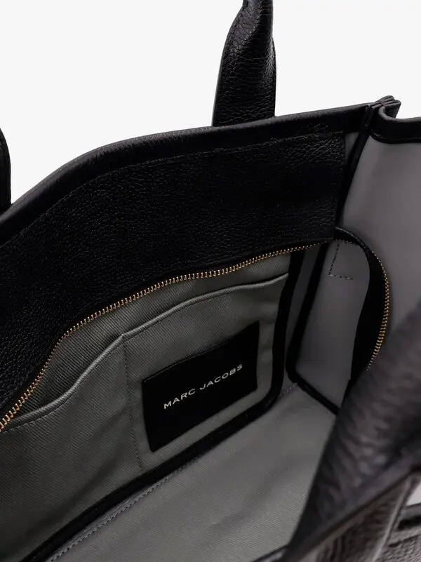 Marc Jacobs Leather Shoulder Bag With Logo