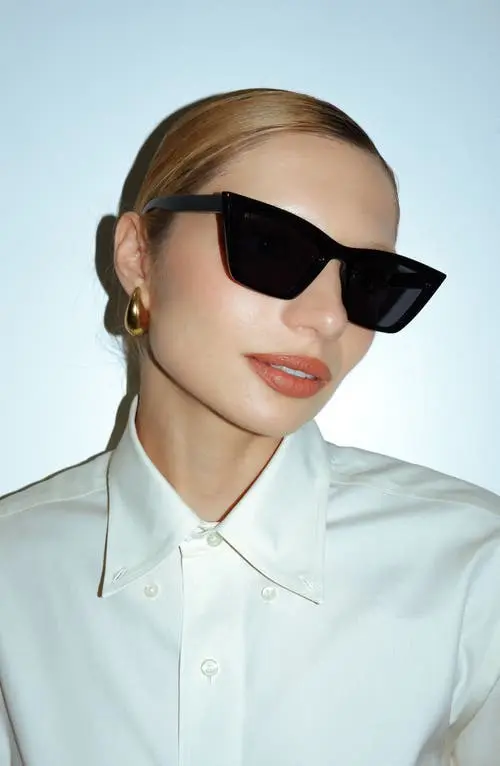 REALITY EYEWEAR Lizzette Sunglasses - Black