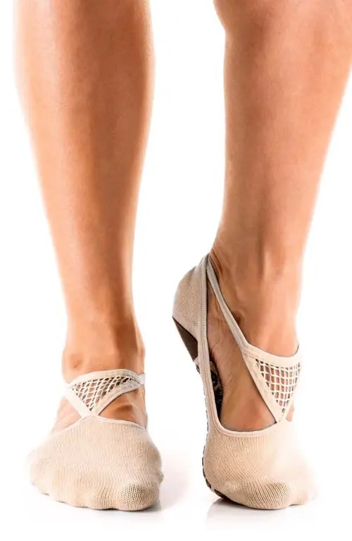 AREBESK Muse Cutout Gripper Socks - Tan