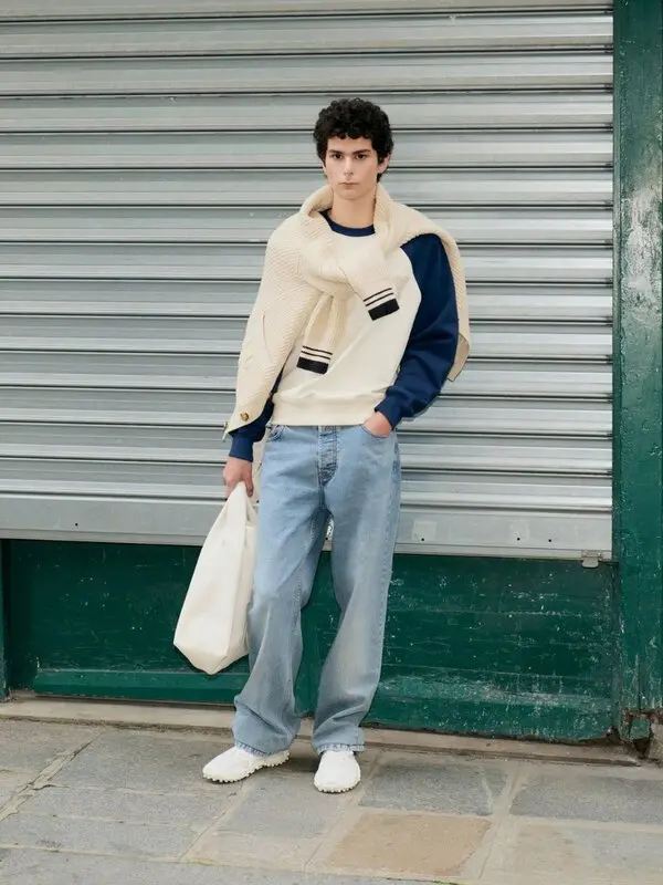 AMI Paris De Coeur Sweatshirt - Blue
