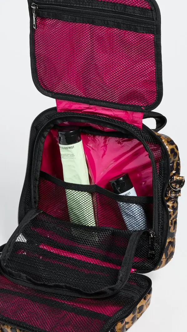 THINK ROYLN Stowaway Hanging Toiletry Kit