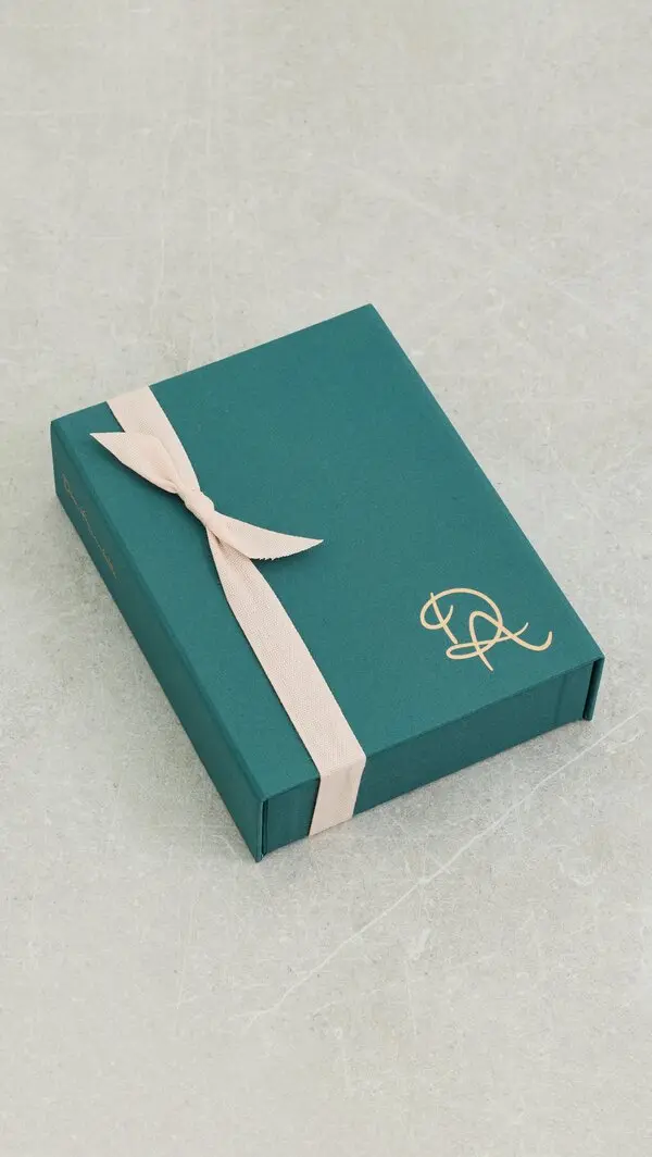 DEAR ANNABELLE Who's Who Cocktail Napkins Set