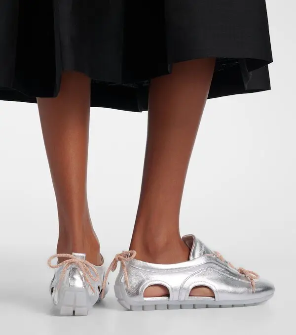 Simone Rocha Cutout Metallic Leather Sneakers - Silver