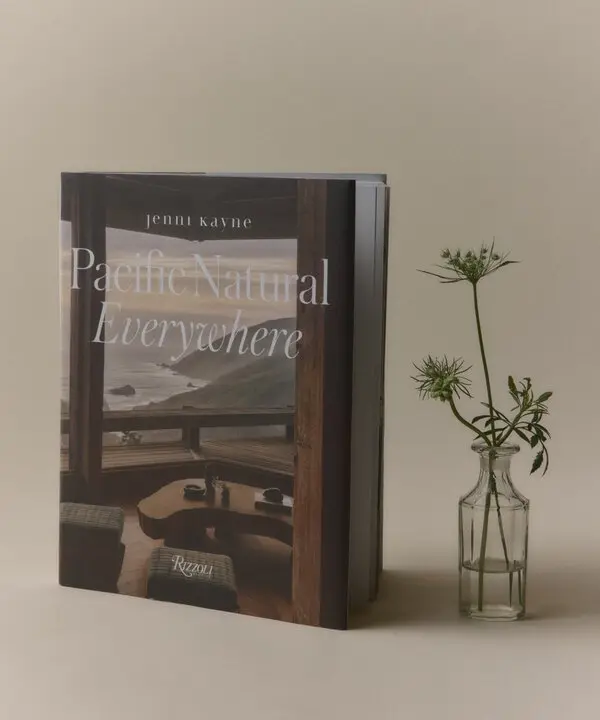 Jenni Kayne Pacific Book Everywhere - Natural