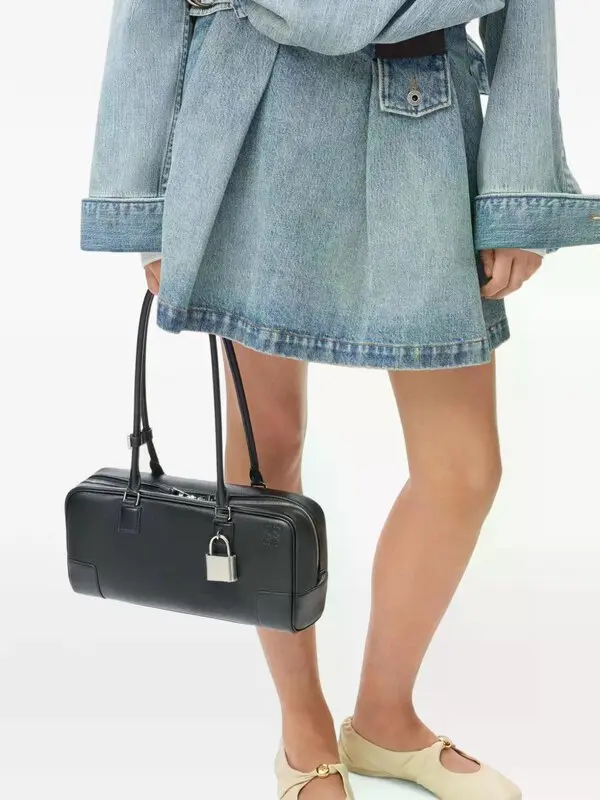 Loewe Amazona 31 Bag - Black