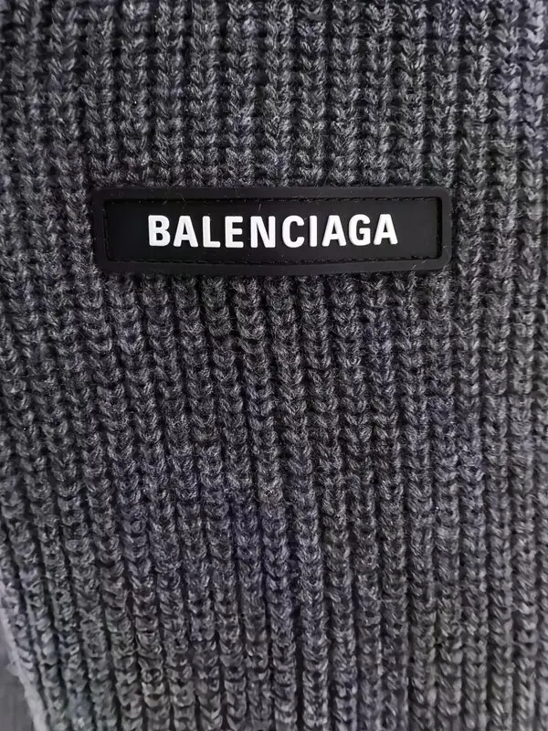 Balenciaga Logo-patch Sweater
