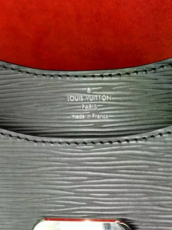 LOUIS VUITTON Neo Monceau Handbag Epi Leather - Black