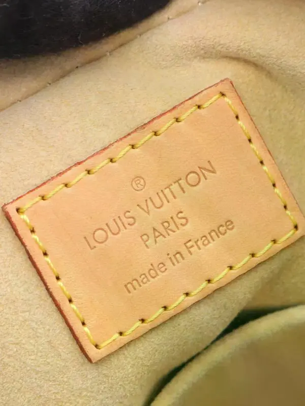 LOUIS VUITTON 2008 Monogram Manhattan Pm Handbag