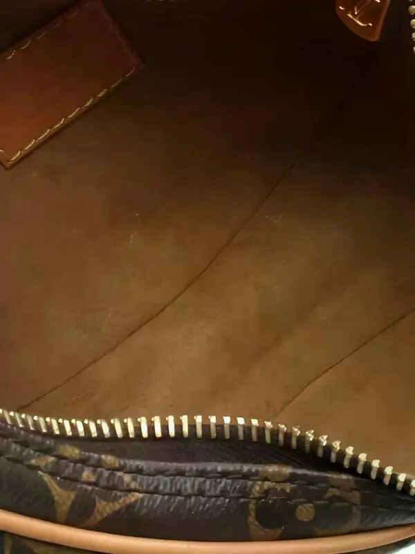 LOUIS VUITTON 2010s Loop Monogram Chain Shoulder Bag - Brown