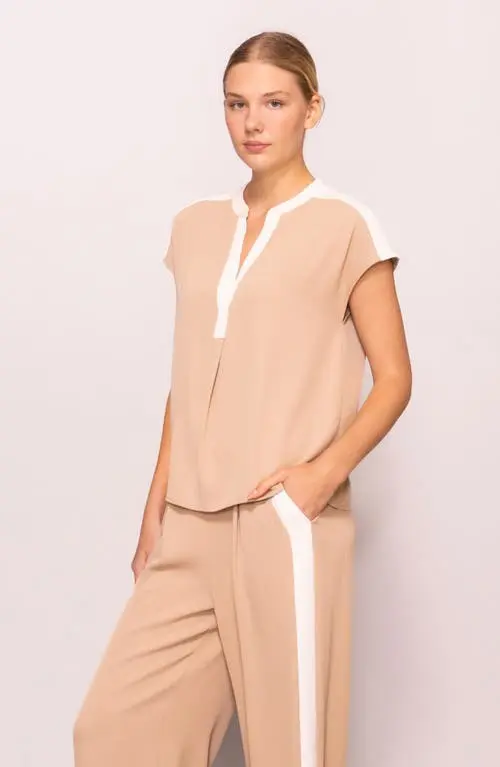 MELLODAY Split Neck Cap Sleeve Top