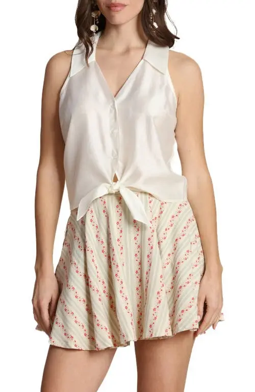 Avec Les Filles Sleeveless Tie-front Top