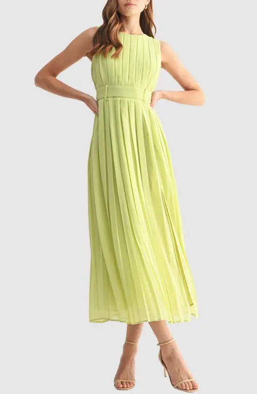 QUINCY MAE Pleated Belted Maxi Dress