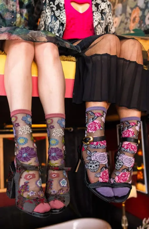 SOCK CANDY Midnight Blooms Sheer Crew Socks