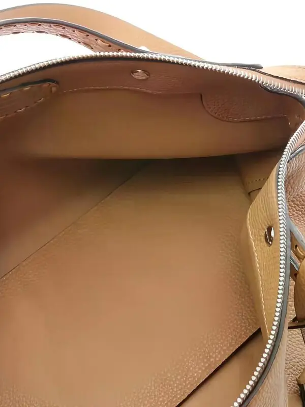 Fendi 2010s Large Selleria Leather Tote Bag - Neutrals